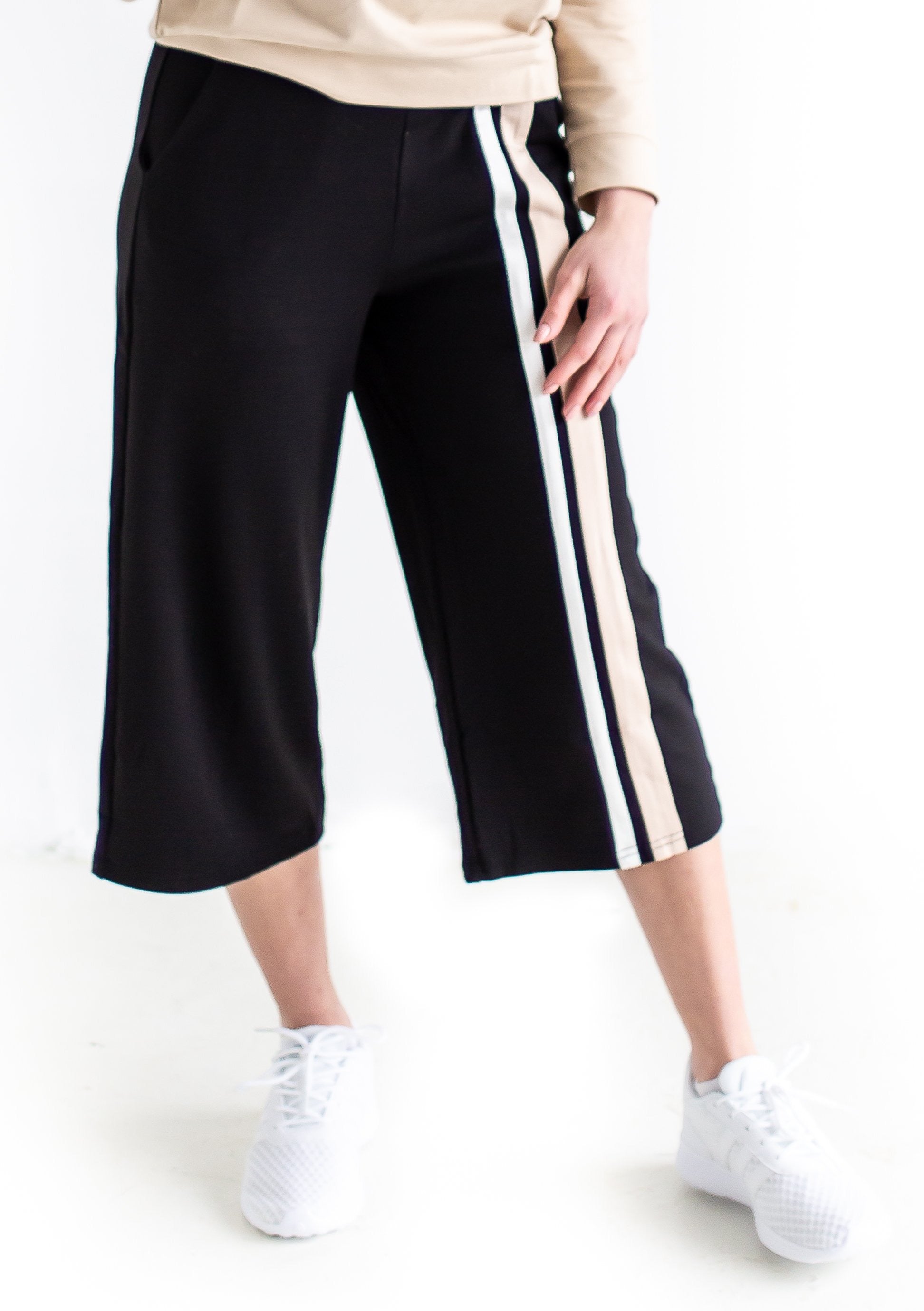 Double Up Cropped Track Pants – BODYRENN